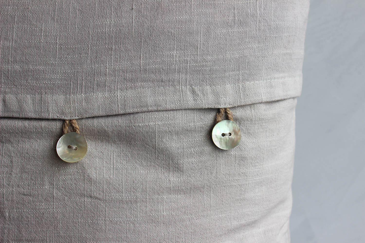 Red Scarpa Cushion - FlawDesign