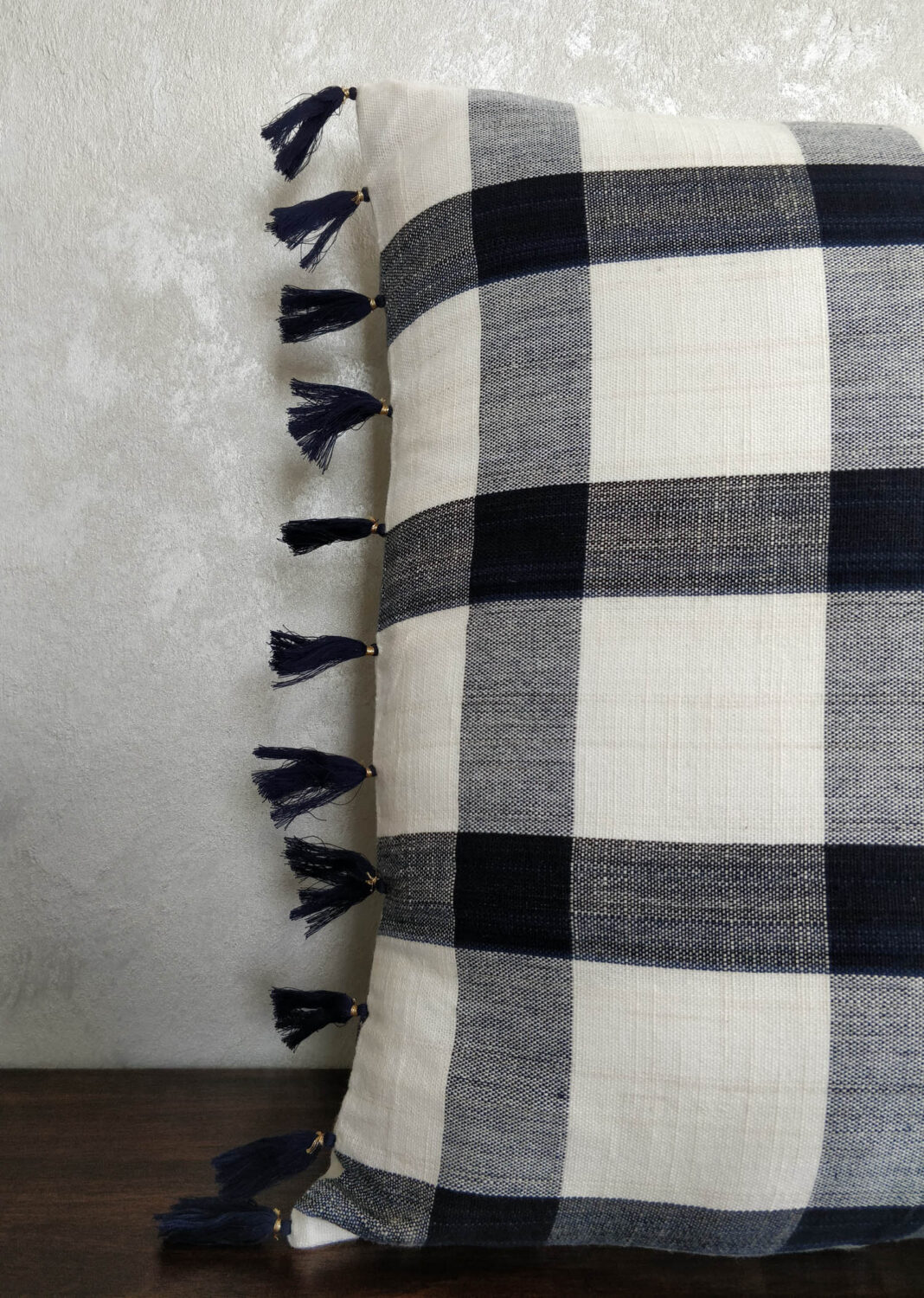 Buffalo Checks Cushion - FlawDesign